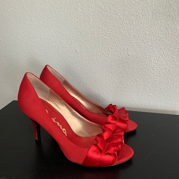 Nina | Shoes | Red Nina Ruffled Heels | Poshmark